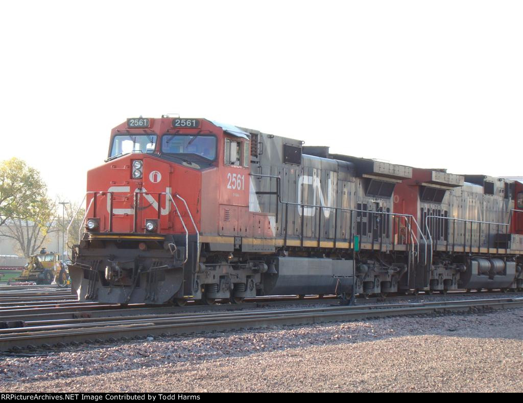 CN 2561